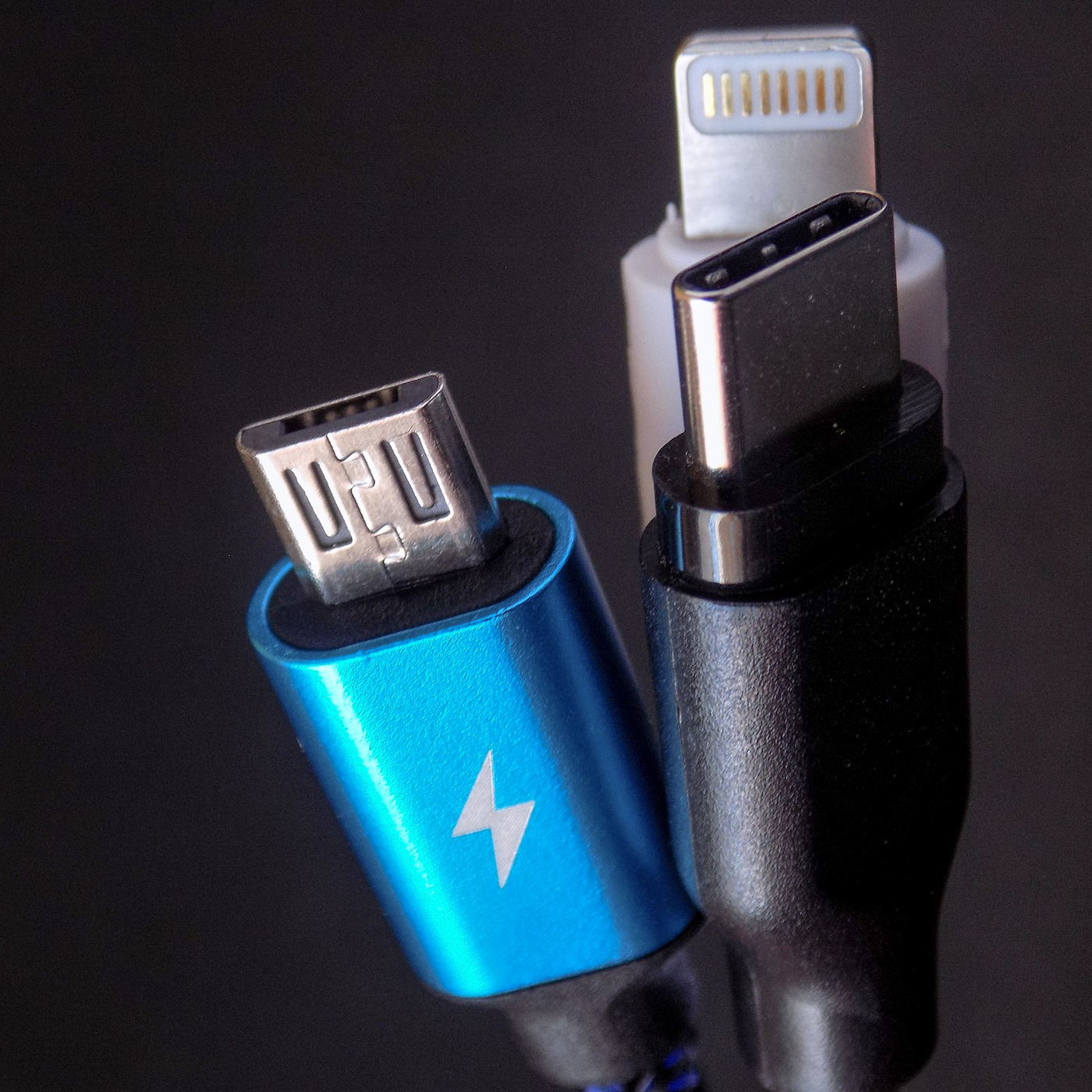 Understand the Power of USB Cables: Thunderbolt, e‑Mark and 240W Charg